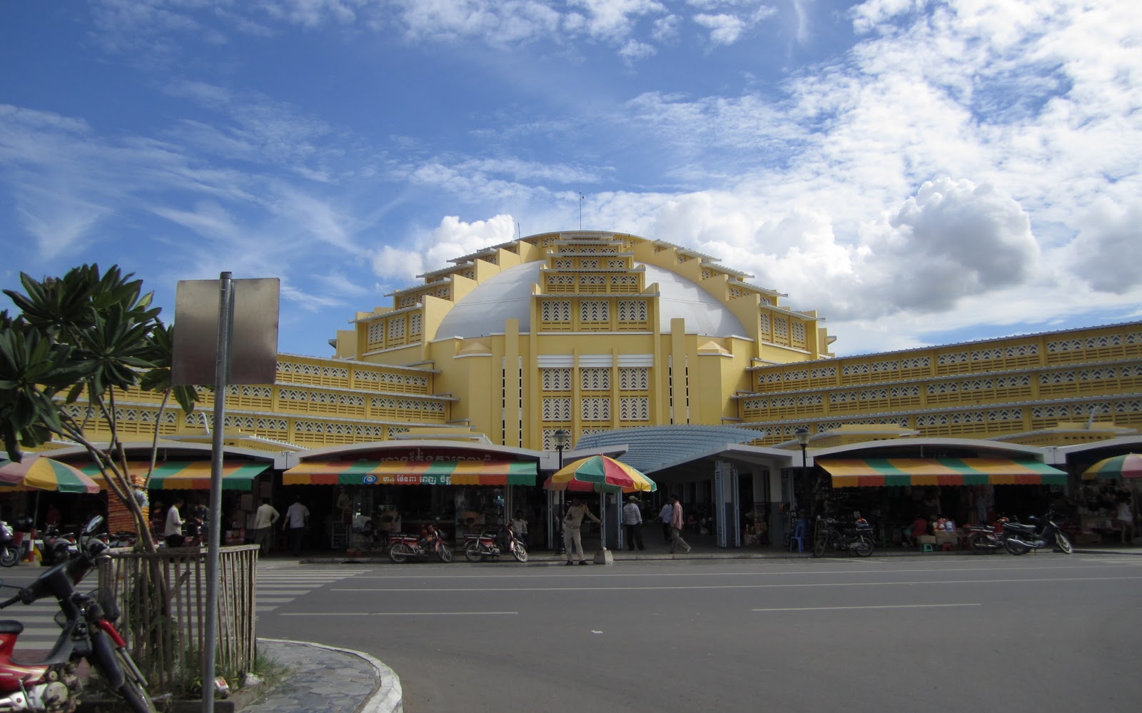 Reflections From A Global Nomad: Central Market