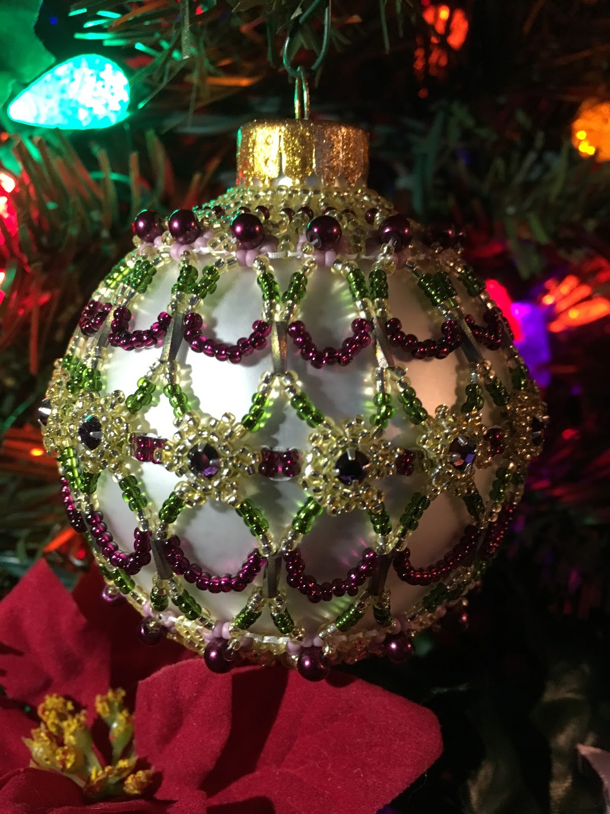 My Creative Corner!: Victorian Christmas Bulb