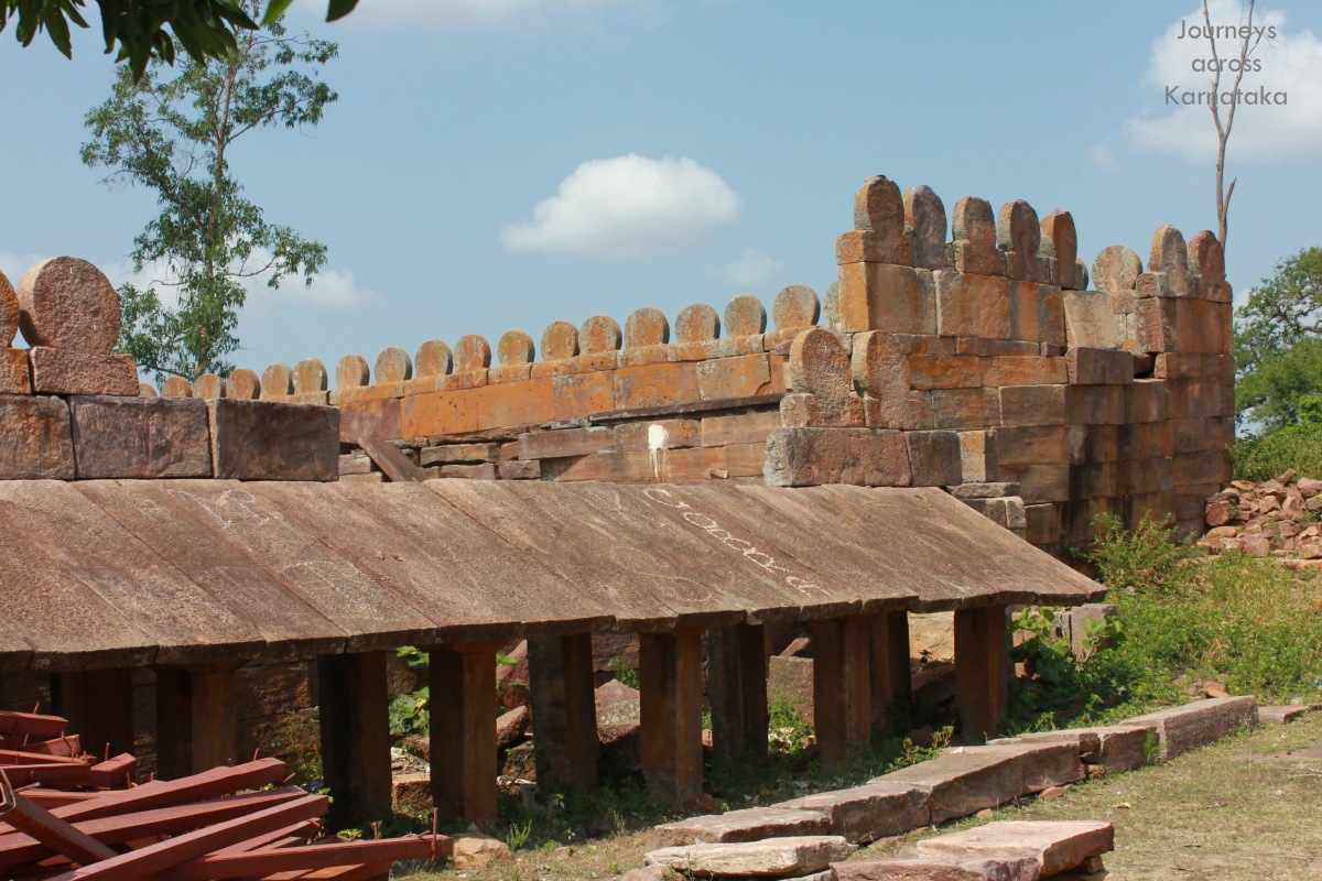 Journeys across Karnataka: Chandaalingeshwara Gudi, Bilagi