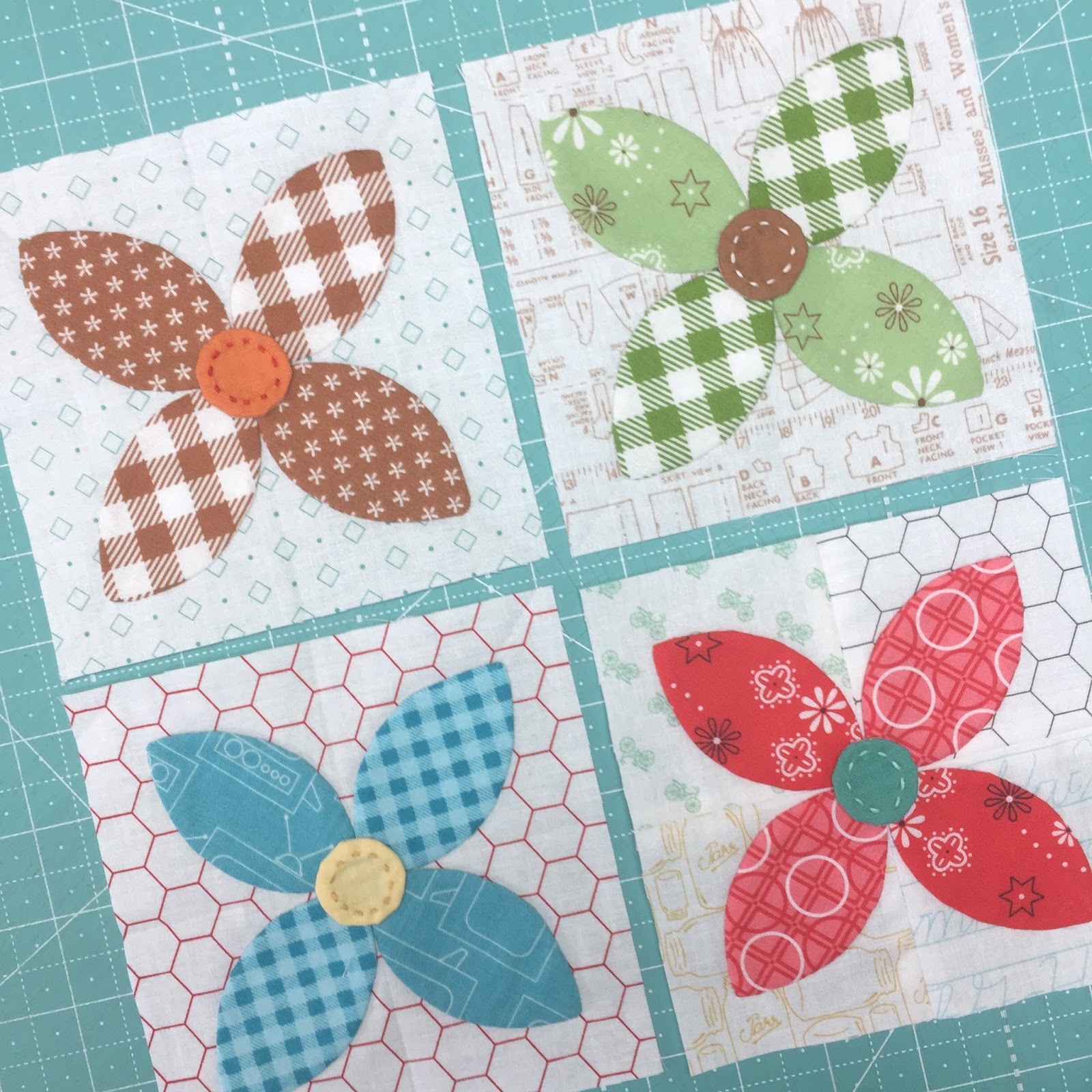 Bee Happy Sew Along - Week 12 the Big Finish and Bee Blossoms Tutorial ...