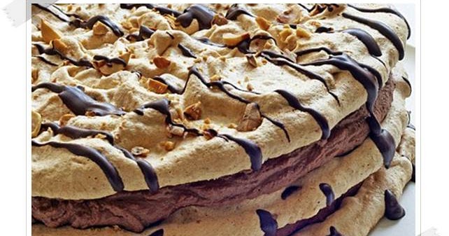 Preparare Reteta de Tort de bezea cu crema de cafea.