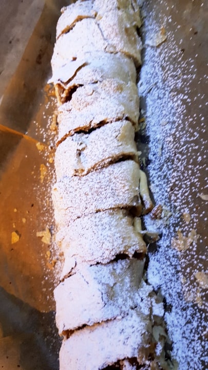 Strudel me mollë (Vienez) | BonBon Taste