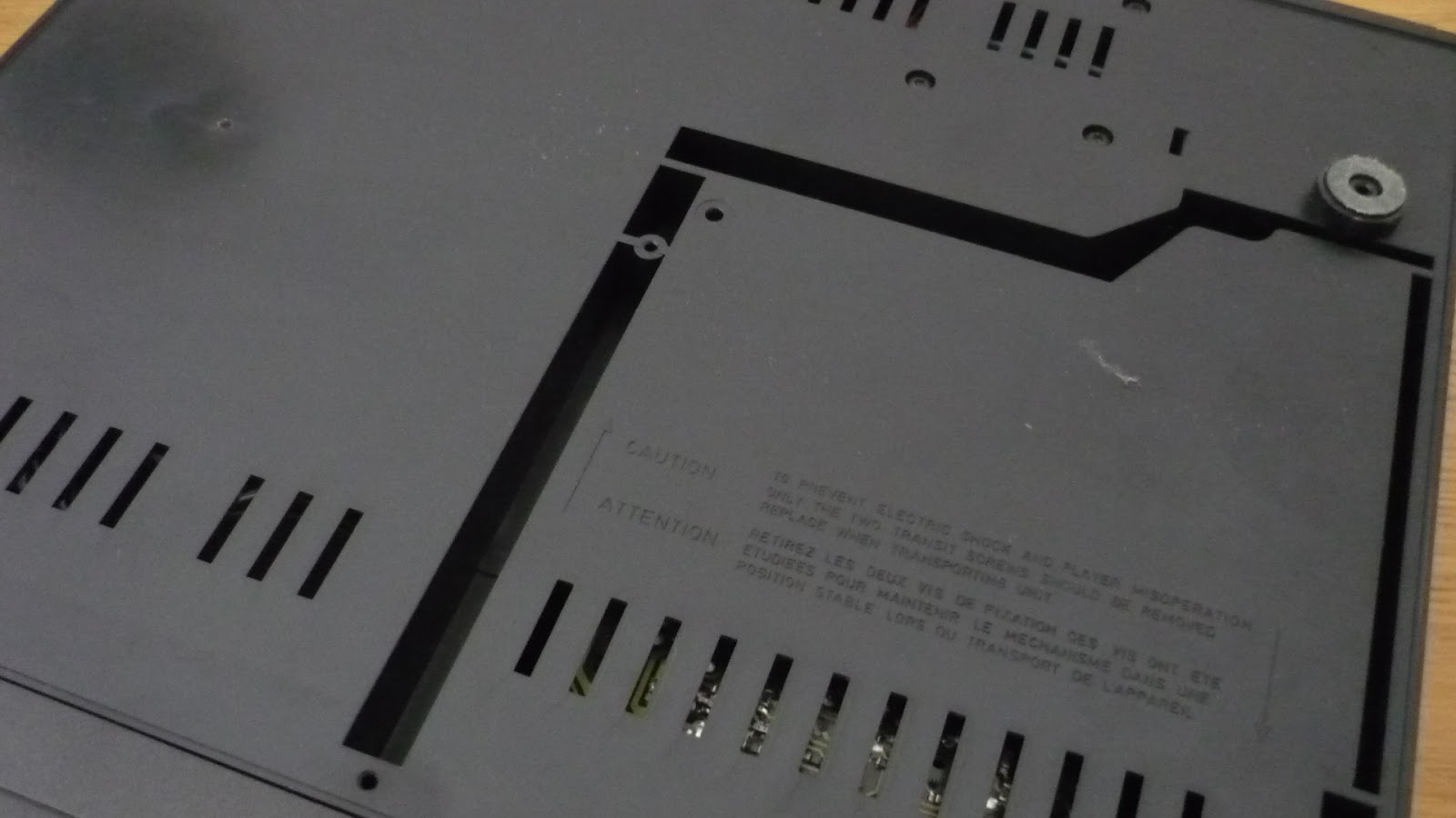 M i c r o C o s e: Recensione Compact Disc Player | Marantz CD273 (1988)