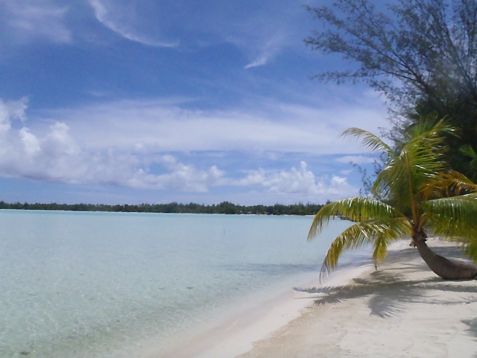 Al mundo!!!!.... por ser redondo...: MAURUURU BORA BORA