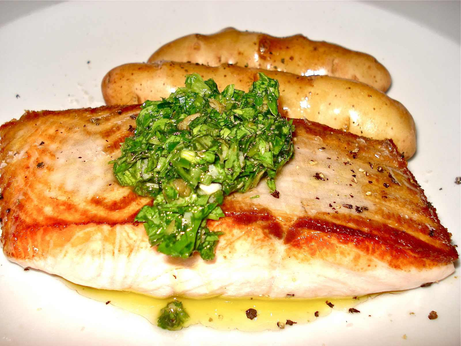 Filipino Foods and Recipes: Fillet of Fish with Green Sauce and Cider Wine