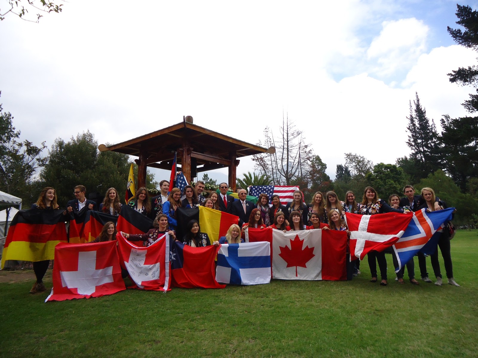 CLUB ROTARIO DE QUITO: Evento Rotario de la Paz por el aniversario de ...