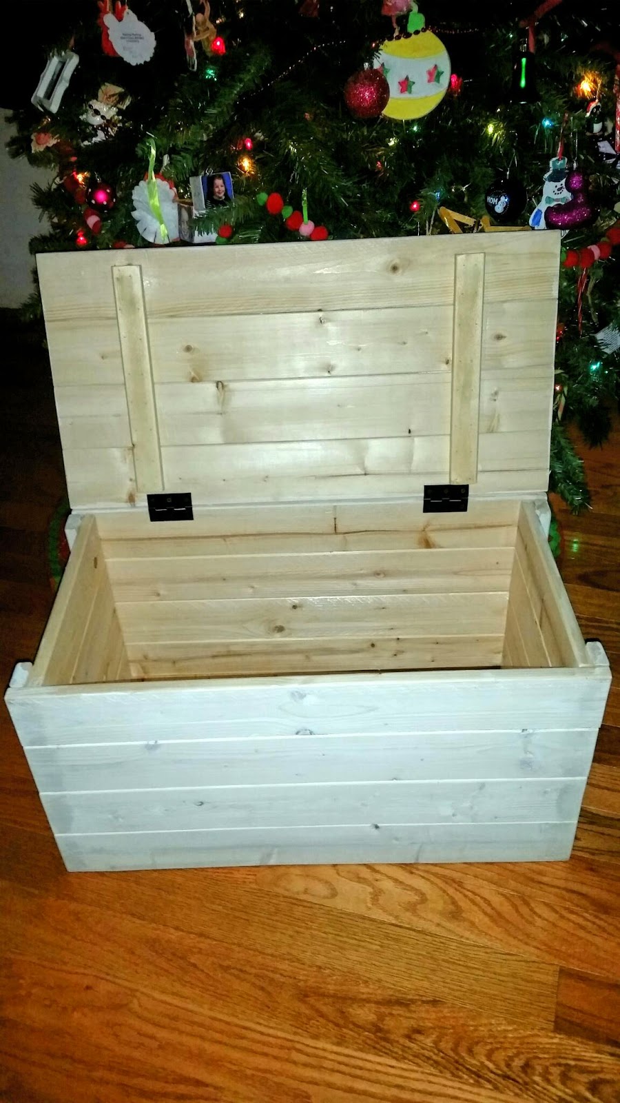 Saw It, Made it: Storage boxes for Christmas Decorations