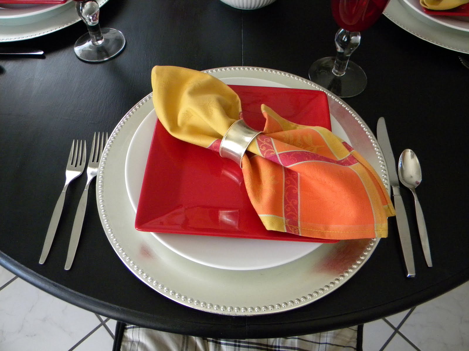 daze of grace: Apple Tablescape for Fall