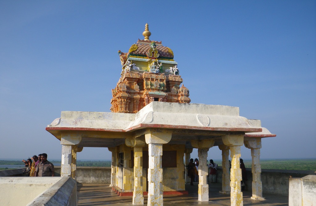 Tamilnadu Tourism: Gandamadana Parvatham (Ramar Paadham), Rameshwaram