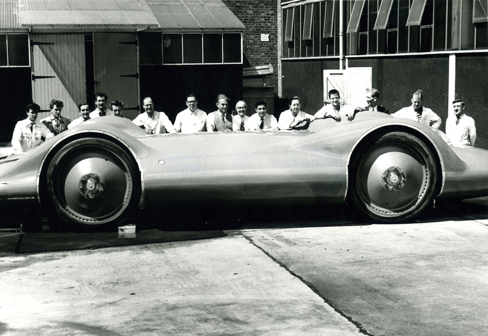 Veloce Publishing - Automotive stuff: RECORD-BREAKING BLUEBIRD CN7 ...