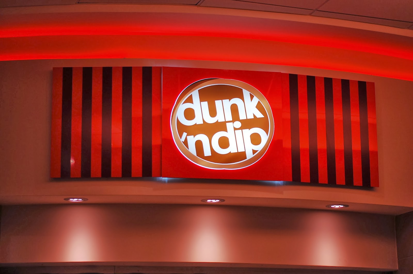 Toronto things: Dunk 'n Dip open in Aura Condos Building Food Court