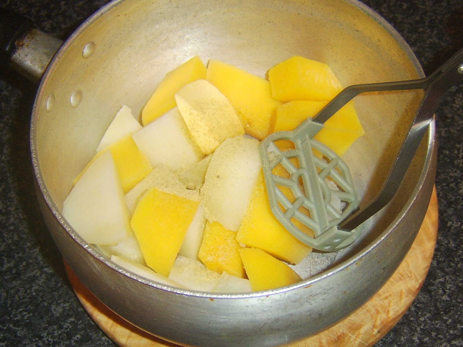 Modern Scottish Food and Recipes: Haggis and 5-a-Day Seasonal Scottish ...