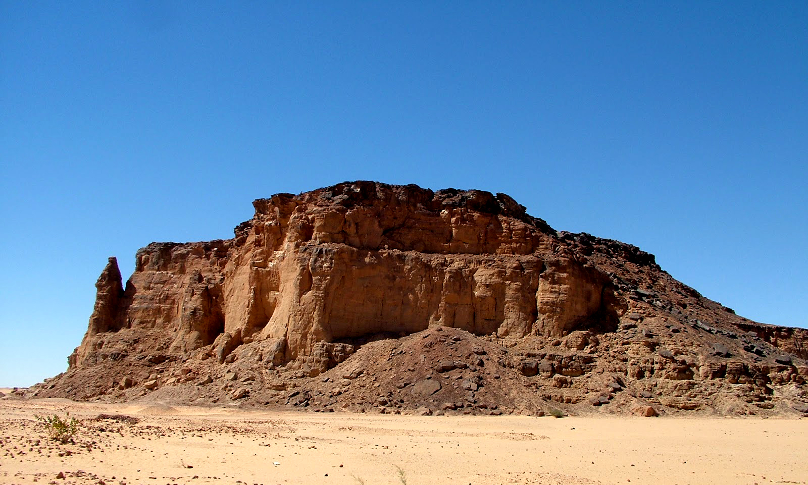Un viaje a Sudán: Gebel Barkal, la montaña de los dioses