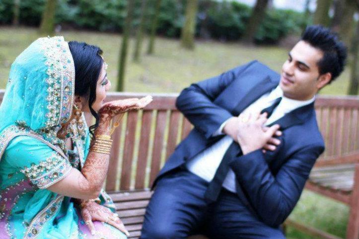 Beautiful Pakistani Dresses: How Many Like This Sweet Couple romantic love