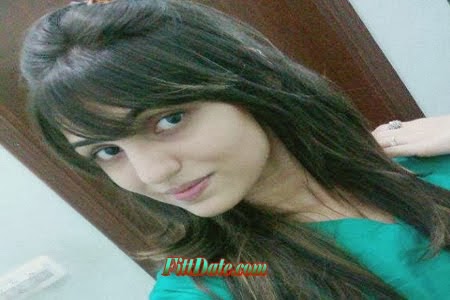 KAAMANAA: Hot Pakistani Sania Baloch Girl Mobile Number