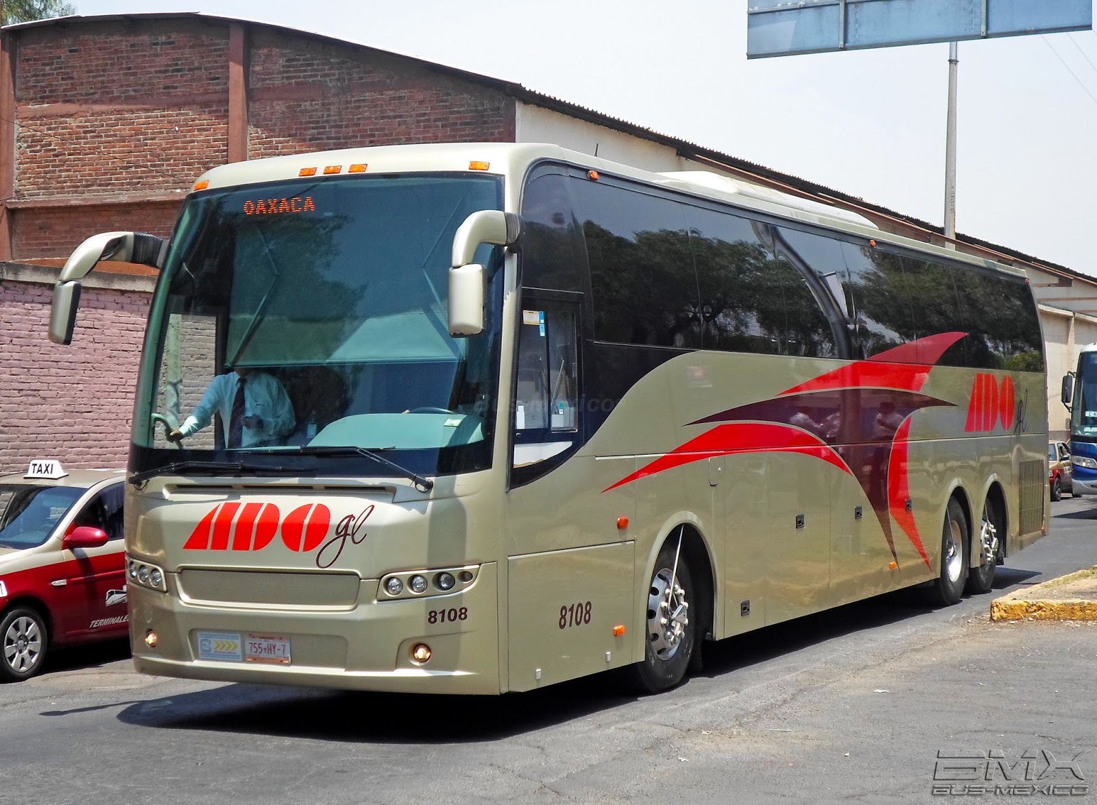 Camionera del Golfo: ADO GL - Bus-México