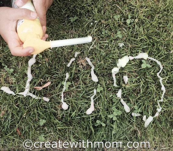 Create With Mom: Enjoy the Sunshine with these Outdoor Crayola Products