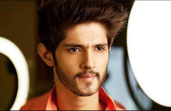 Rohan Mehra Family Wife Son Daughter Father Mother Marriage Photos ...