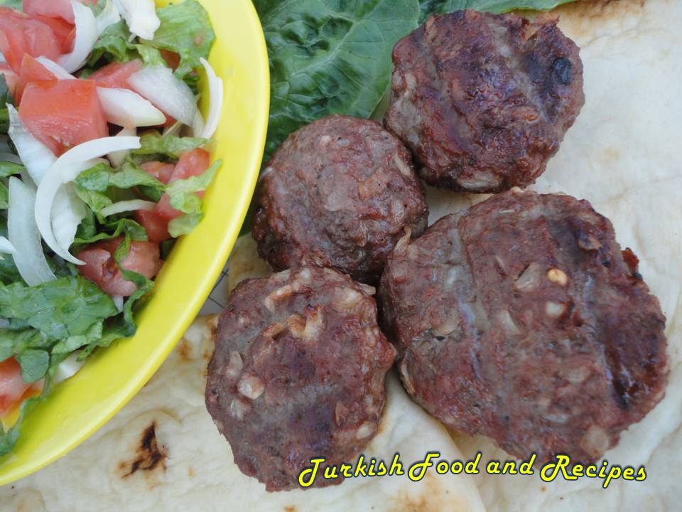 Turkish Food & Recipes: Turkish Butcher's Meatballs (Kasap Kofte)