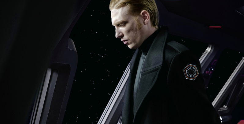 (RUMOR) El General Hux sufrirá un gran plot twist en Episodio IX ...