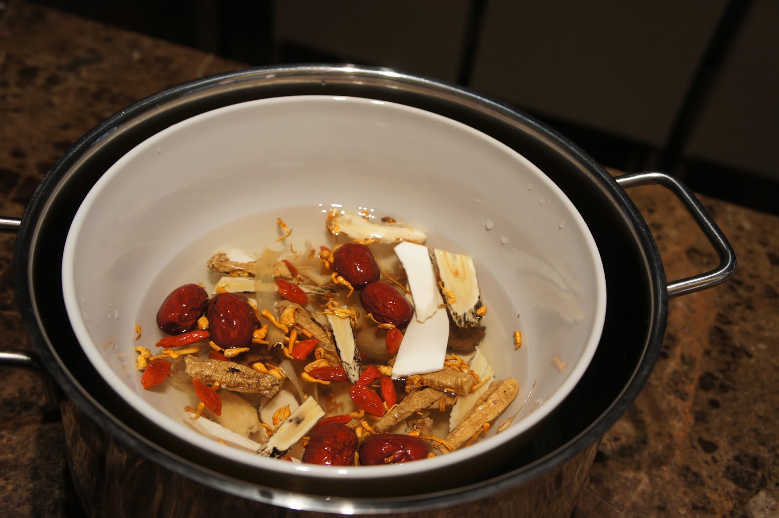 Say My Kitchen: Chinese Emperor Herbal Chicken 药材皇帝鸡
