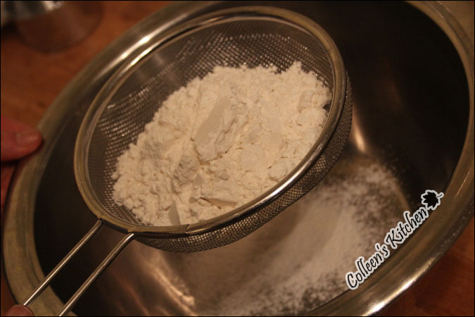 Heavenly Palate: [Super Soft Sponge Cake] Feather Light Sponge Cake ...