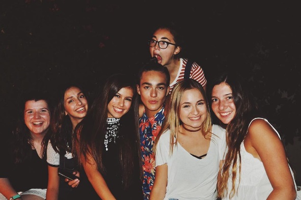 Simrin Player Fan Page