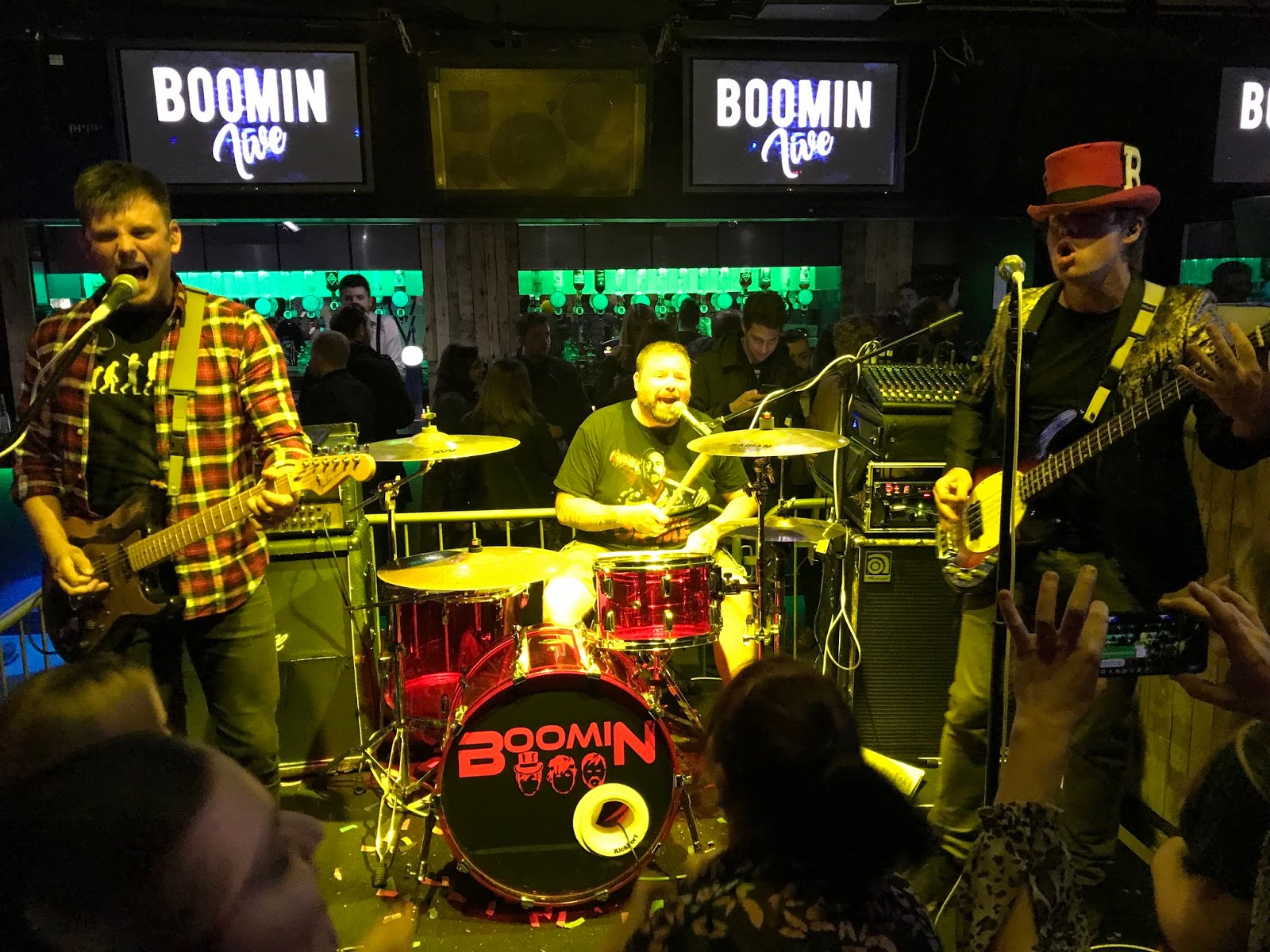 Crewe News: Three-piece live party band 'Boomin’