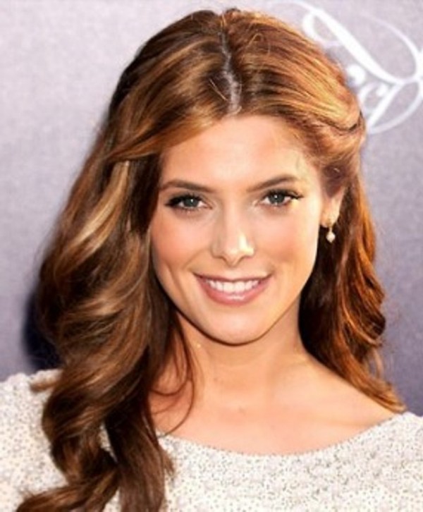 15 Model Rambut Pesta Terbaru Simpel Tapi Elegan 2017