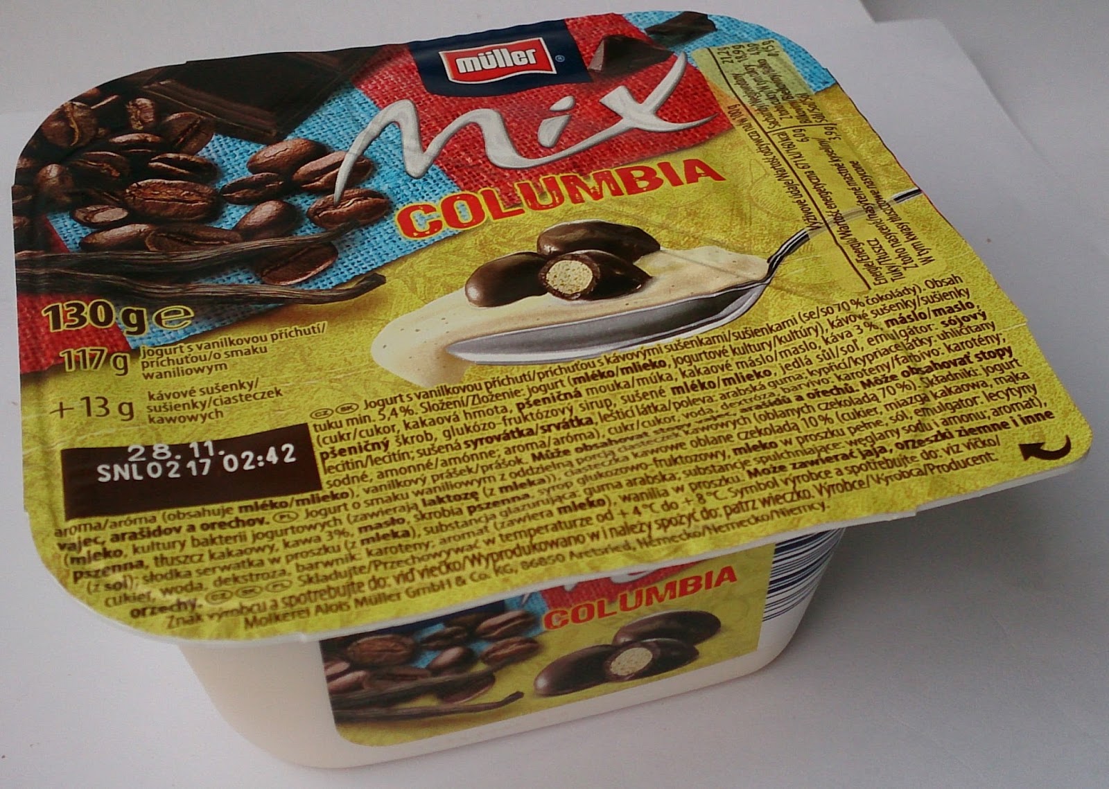 Chwile zasłodzenia: Muller Mix Columbia jogurt waniliowy z ciasteczkami ...