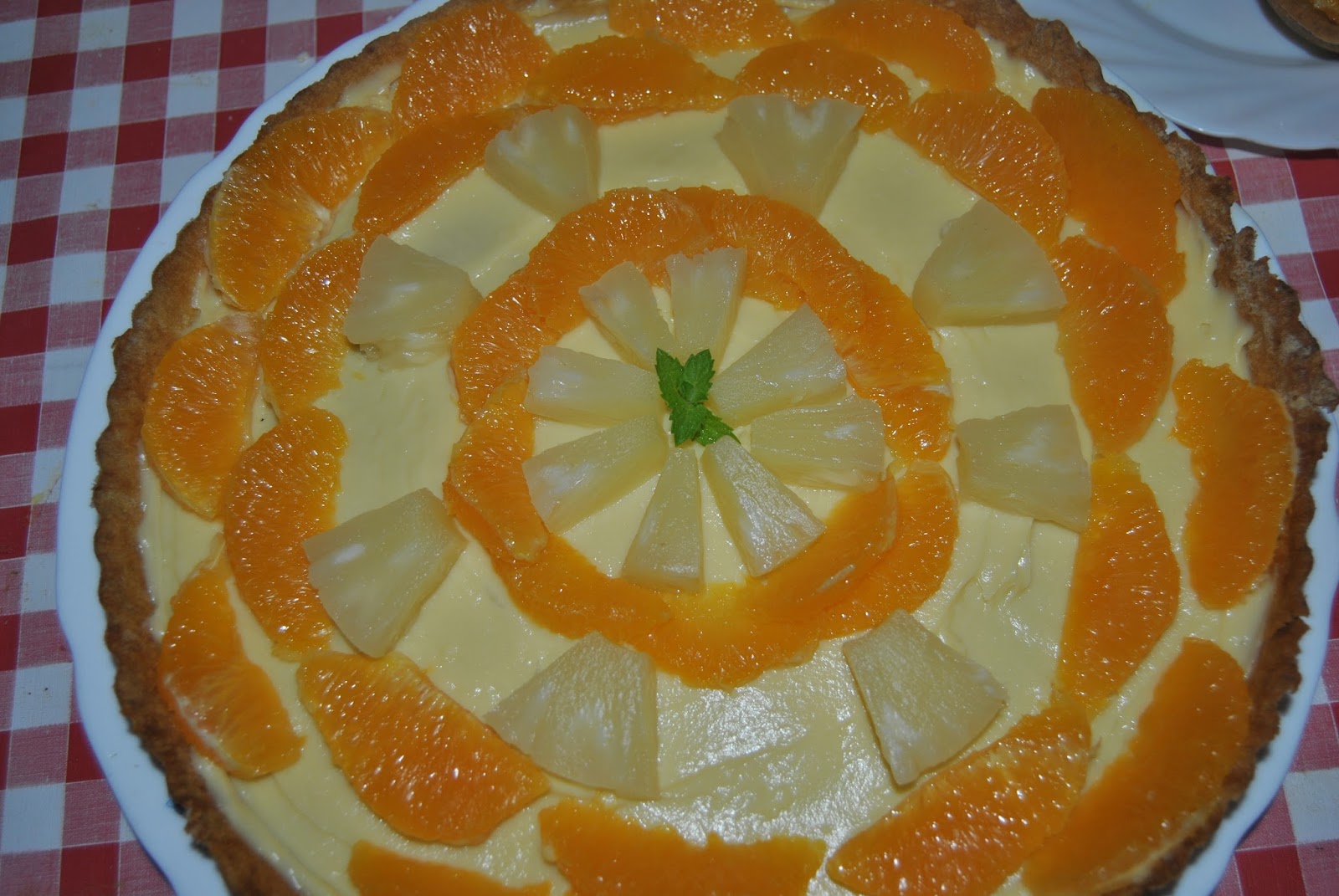 Repostería con Ester: Tarta fría con fruta de temporada y crema pastelera