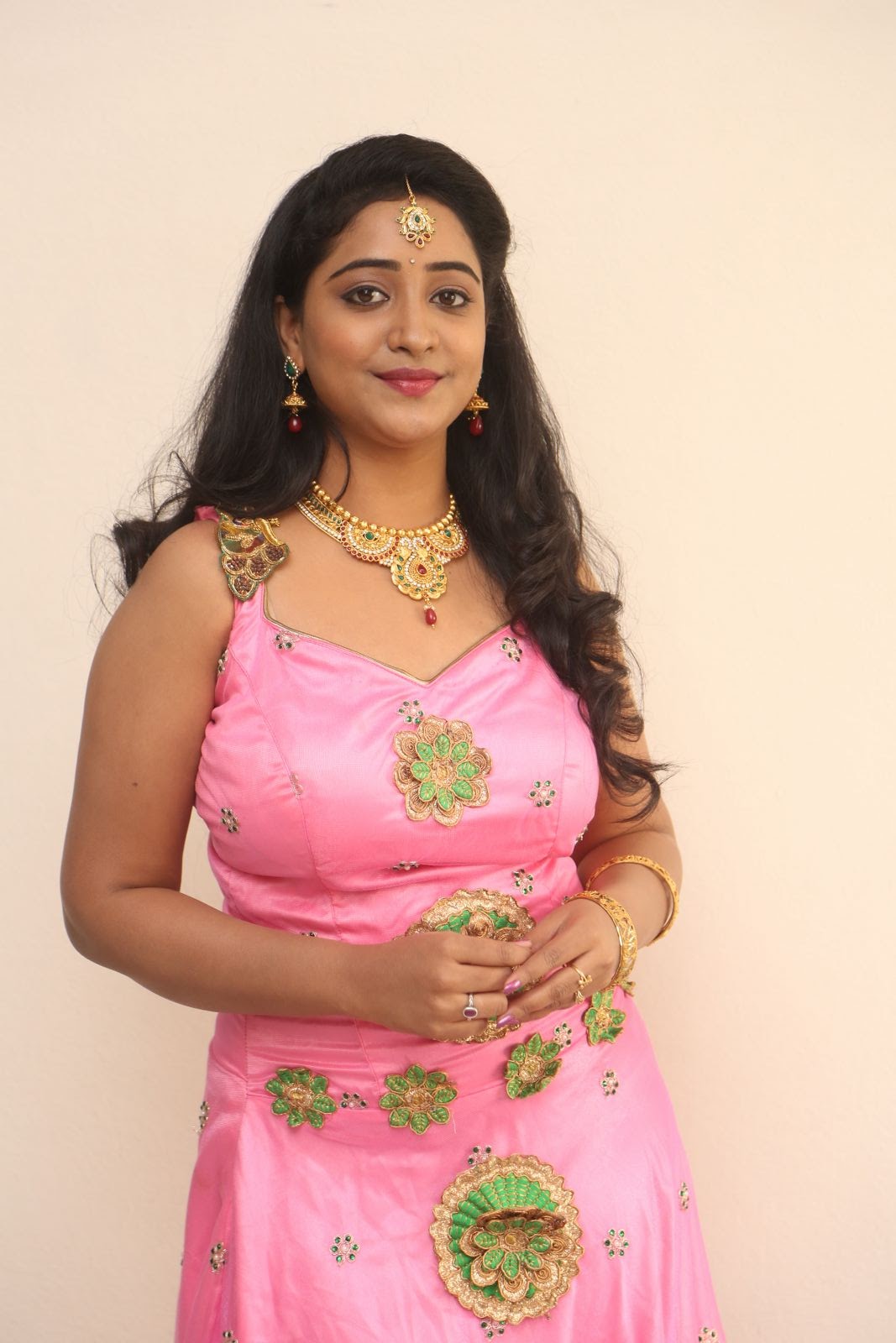 Aiswarya Addala glamorous in pink