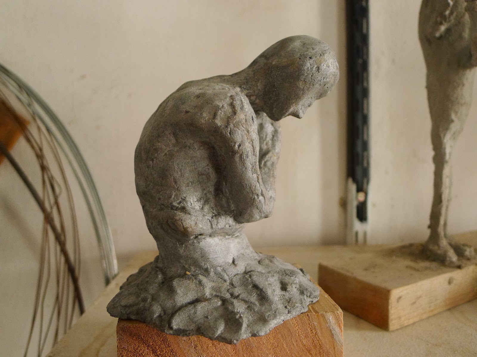 Taller de Escultura de Hernán Rojo: Greta Sanchez Cornejo. Cemento