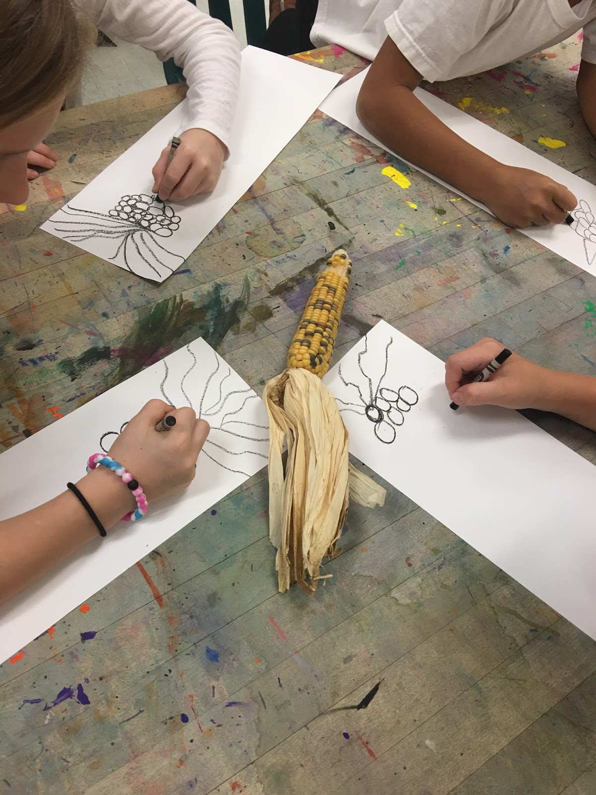 Art Room Blog: 4th Grade Indian Corn in Warm Colors...