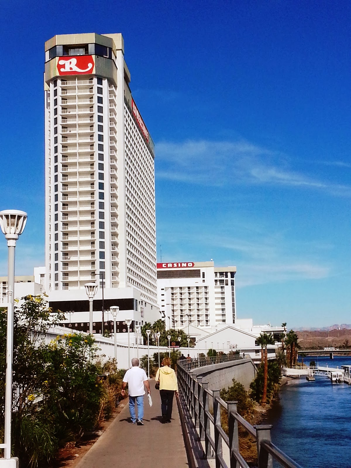 Laughlin Buzz: Riverside Riverwalk