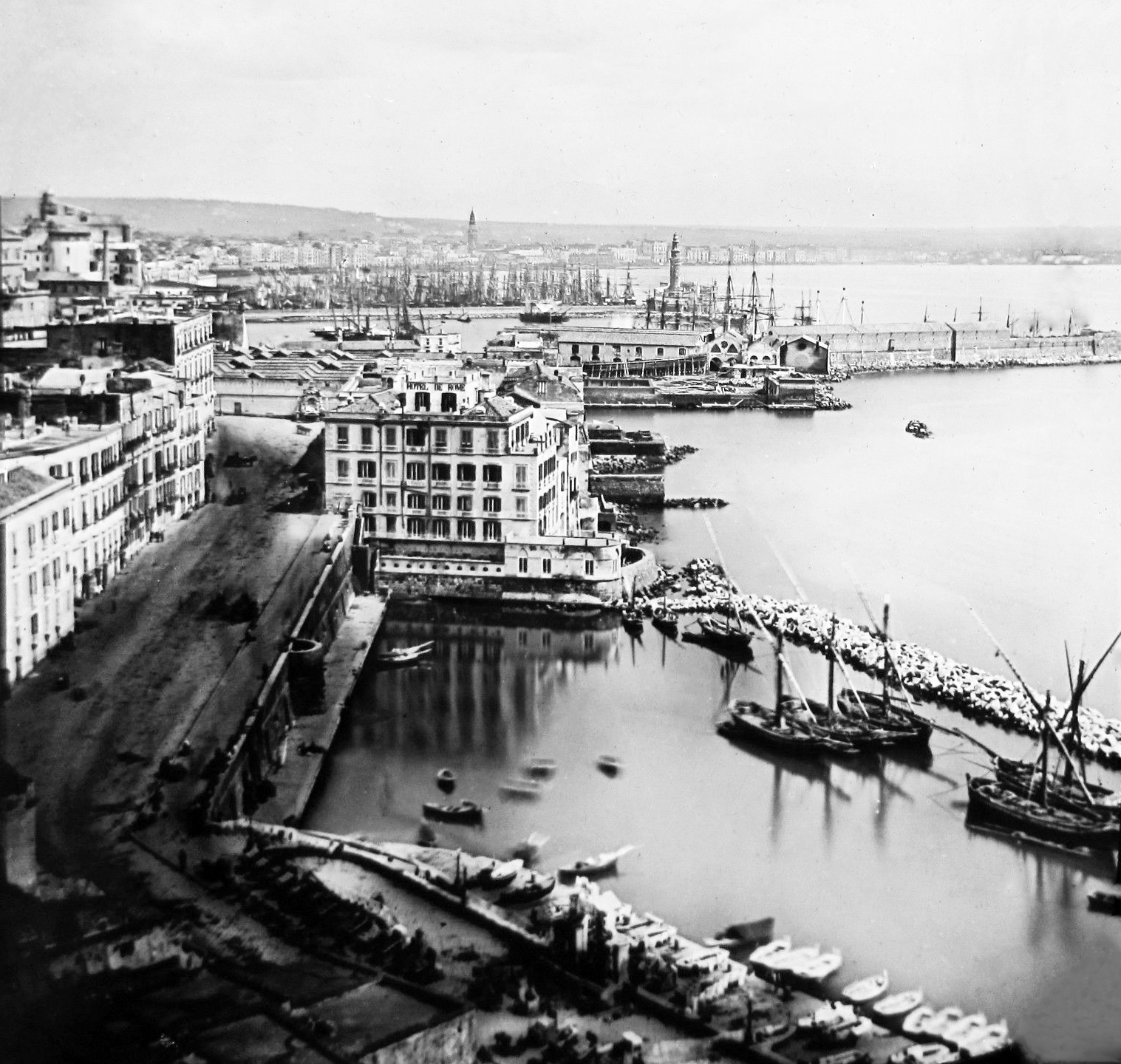 transpress nz: ships in the Borgo Santa Lucia neighborhood, Naples ...