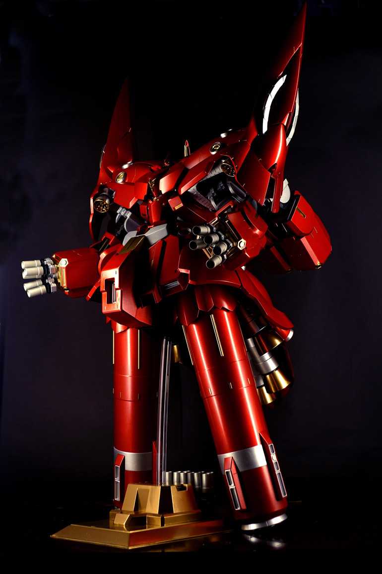 Painted Build: HGUC 1/144 Neo Zeong "Metallic Finish"