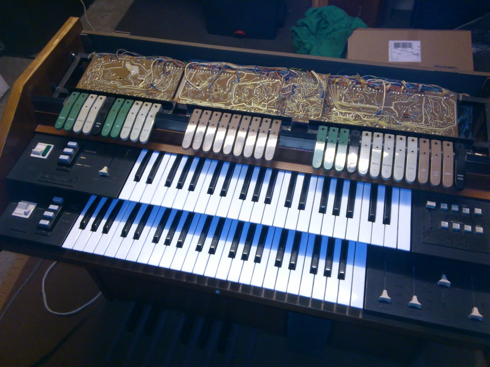 nikko909,maintenance et réparation des instruments de musique VINTAGE ...