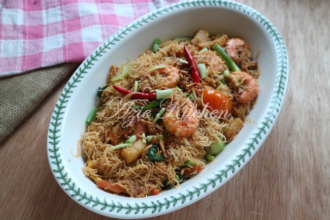 Mee Hoon Goreng Sedap - Azie Kitchen