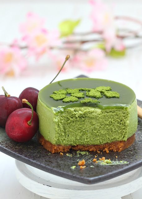 Matcha mascarpone cream mousse cakes