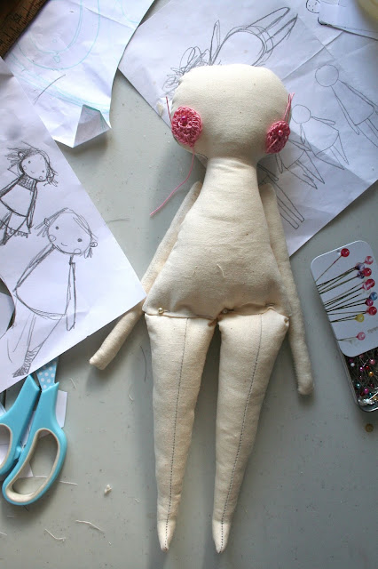 humble home: Make your OWN dolly! (a tutorial)