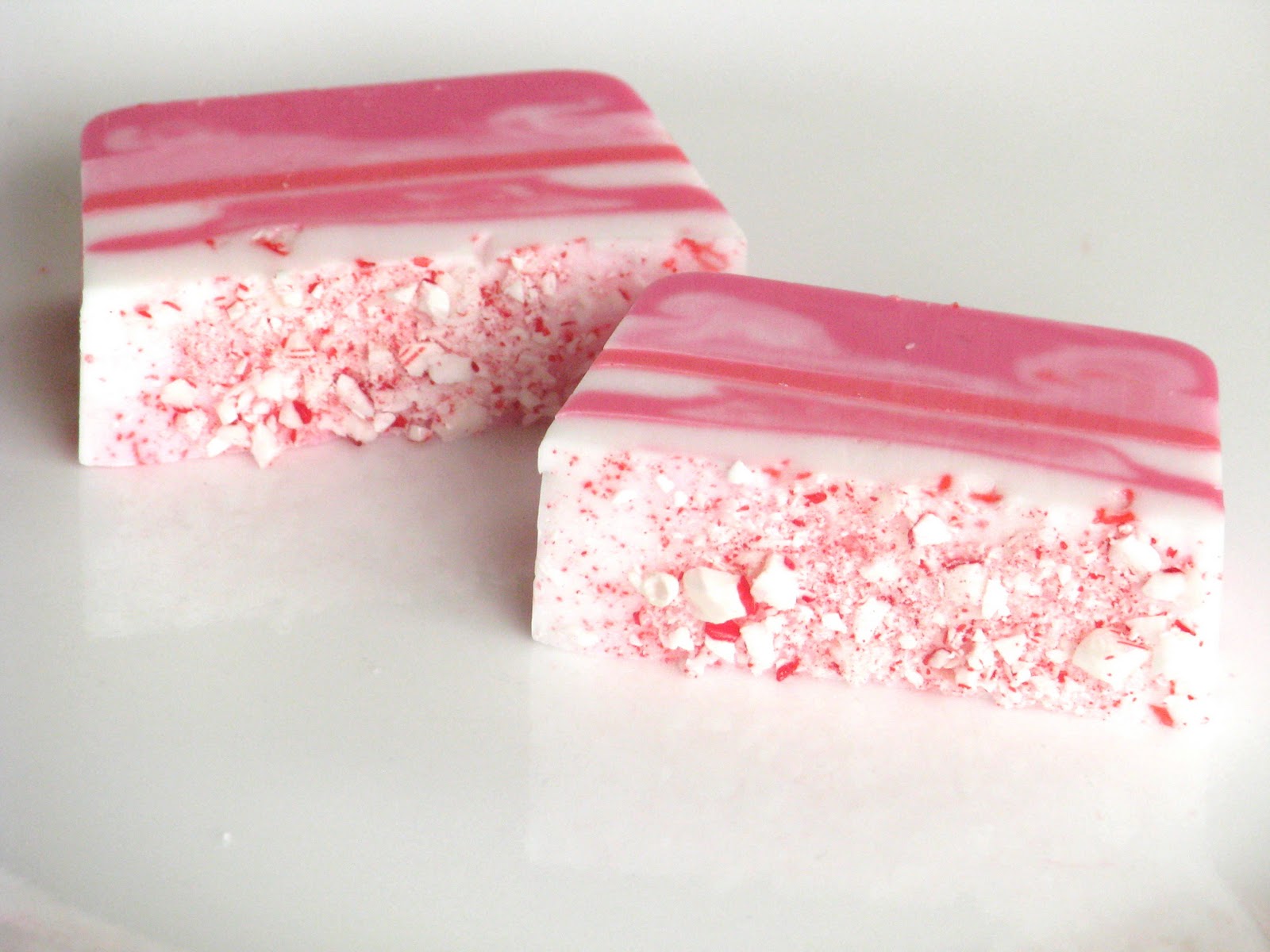 Melt and Pour Candy Cane Soap Tutorial for Easy Holiday Gifts!