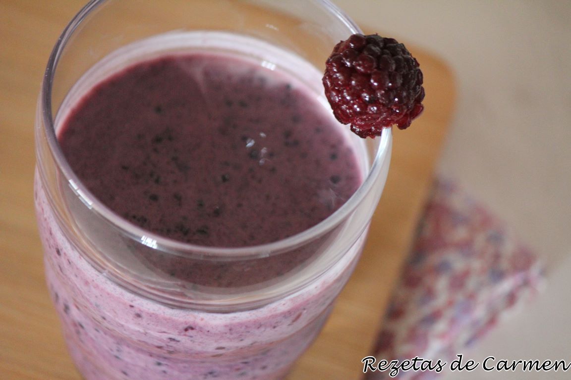 Smoothie de moras y melón blanco