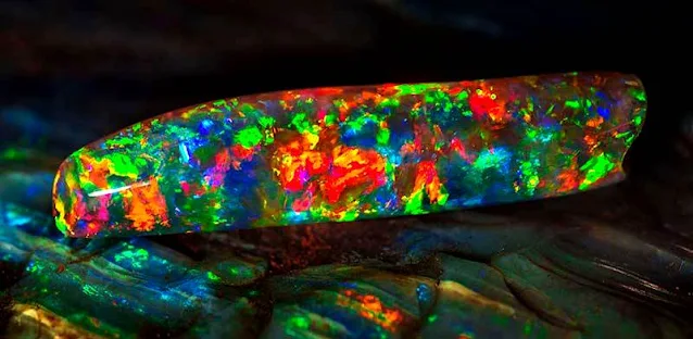 Rough Opal Virgin Valley Fire