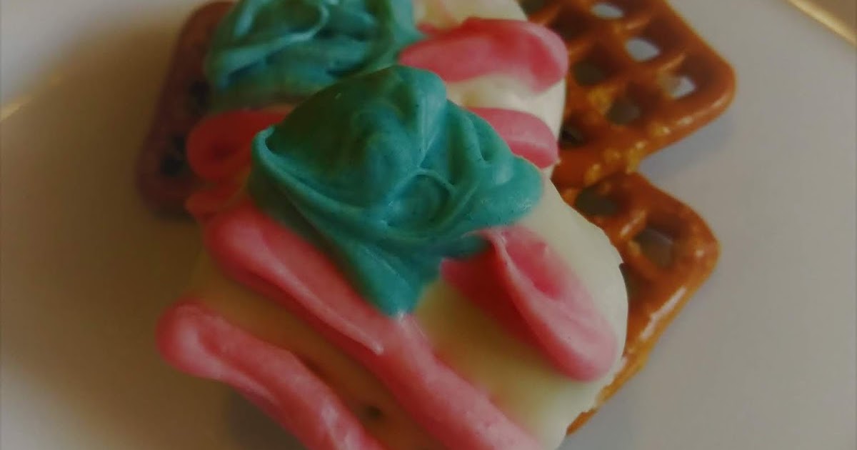 Patriotic White Chocolate Pretzels