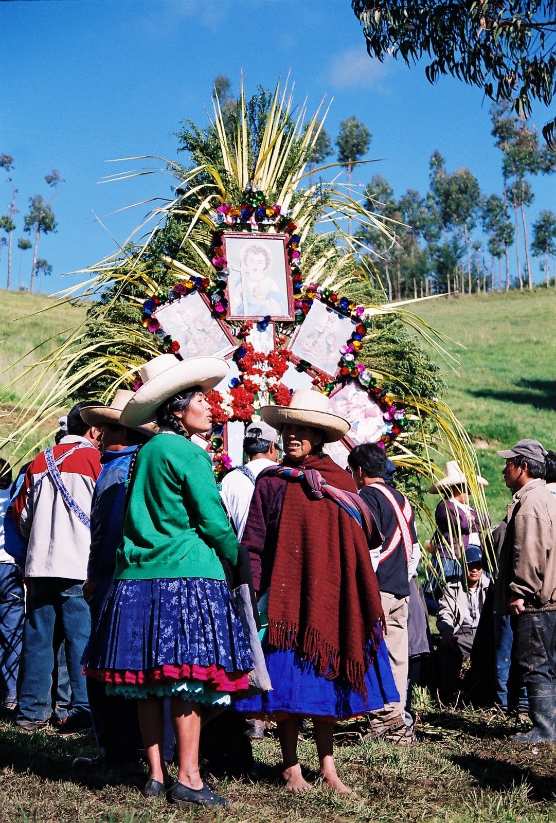 Paseo Perú El Fervor De La Semana Santa En Perú
