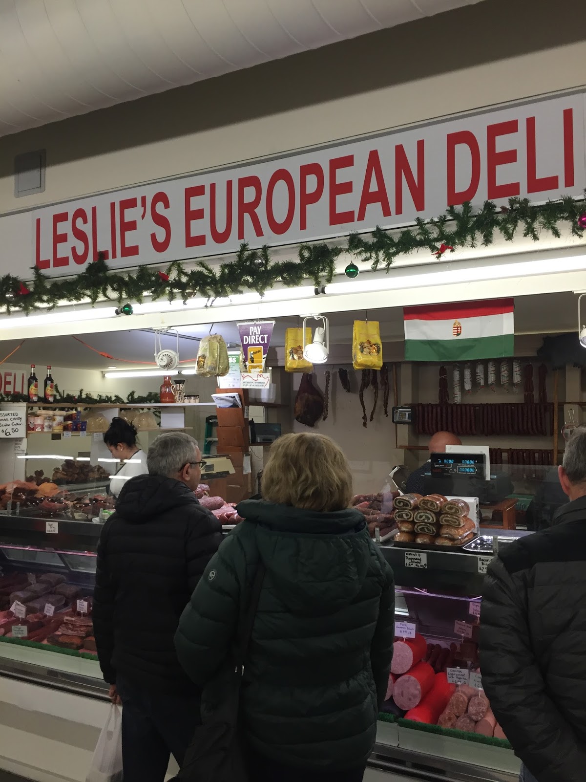 Mimi's Cake Tour: Leslie's European Deli