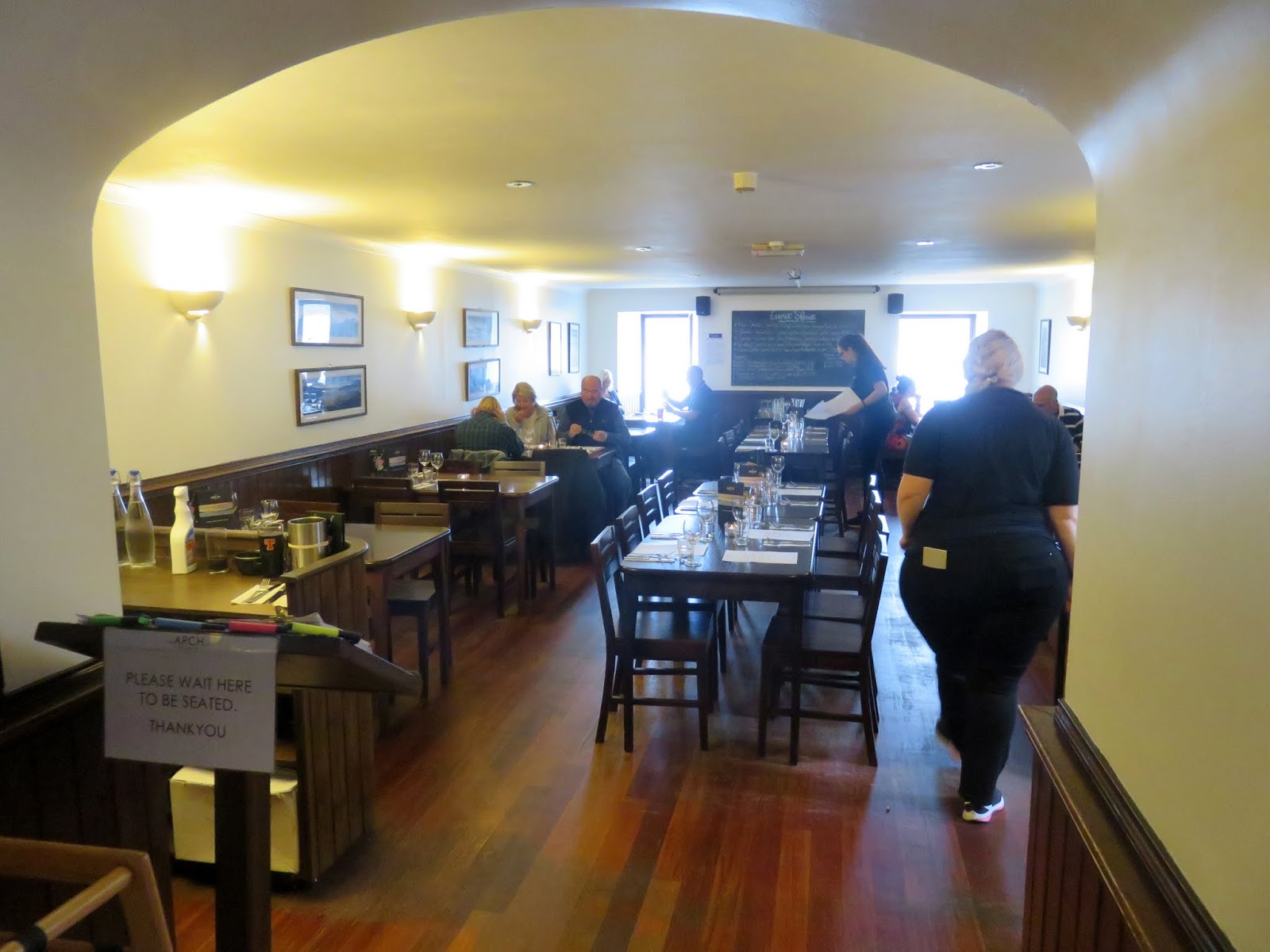 Big Daddy Dave: Dinner and Pub Time in Ullapool Scotland