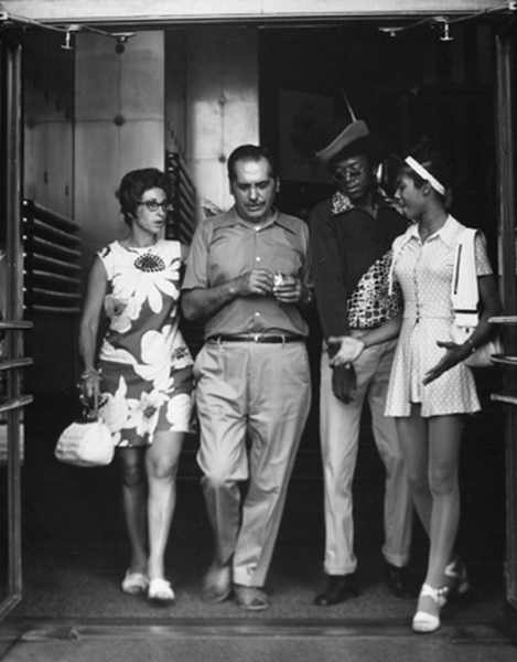 Los Grandes Fotografos: Barbara Crane (1928)