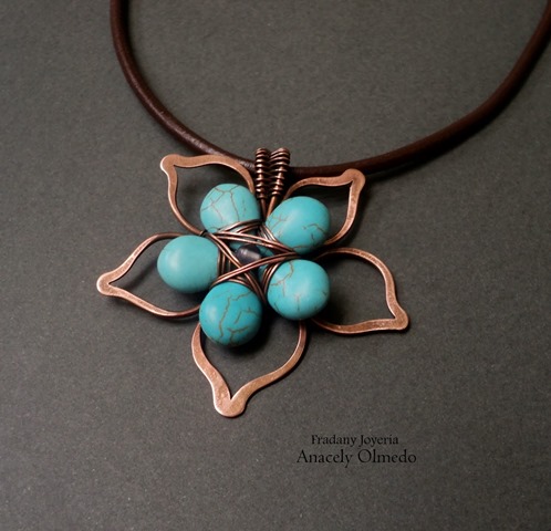 Wire Work Copper and Turquoise Flower Pendant Tutorial / The Beading Gem